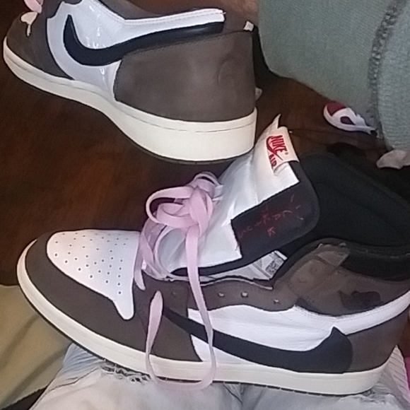 Jordan | Shoes | Travis Scotts Jordan S Size 11 | Poshmark
